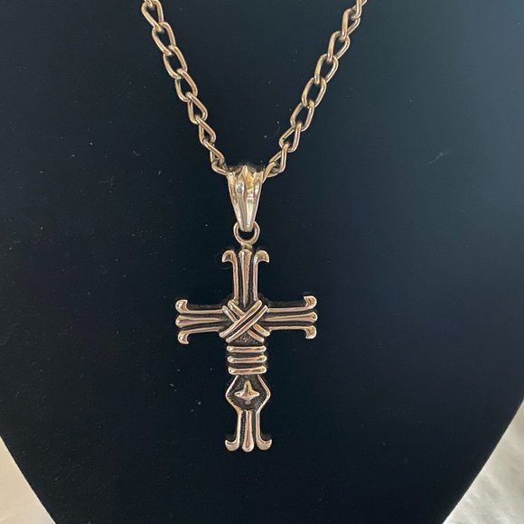 Accessories | Stainless Steel Unisex Detailed Cross With Heavy Link ...